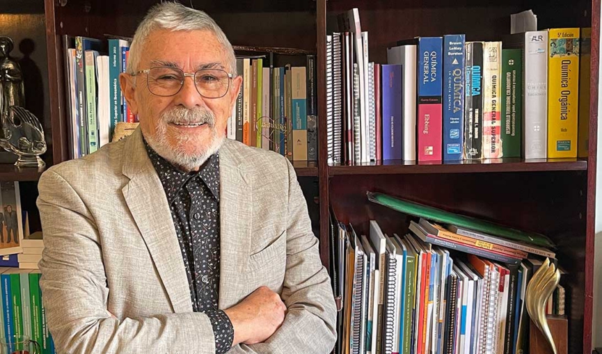 Prof. Dr. Luis Alberto Loyola - Raúl Morales Segura