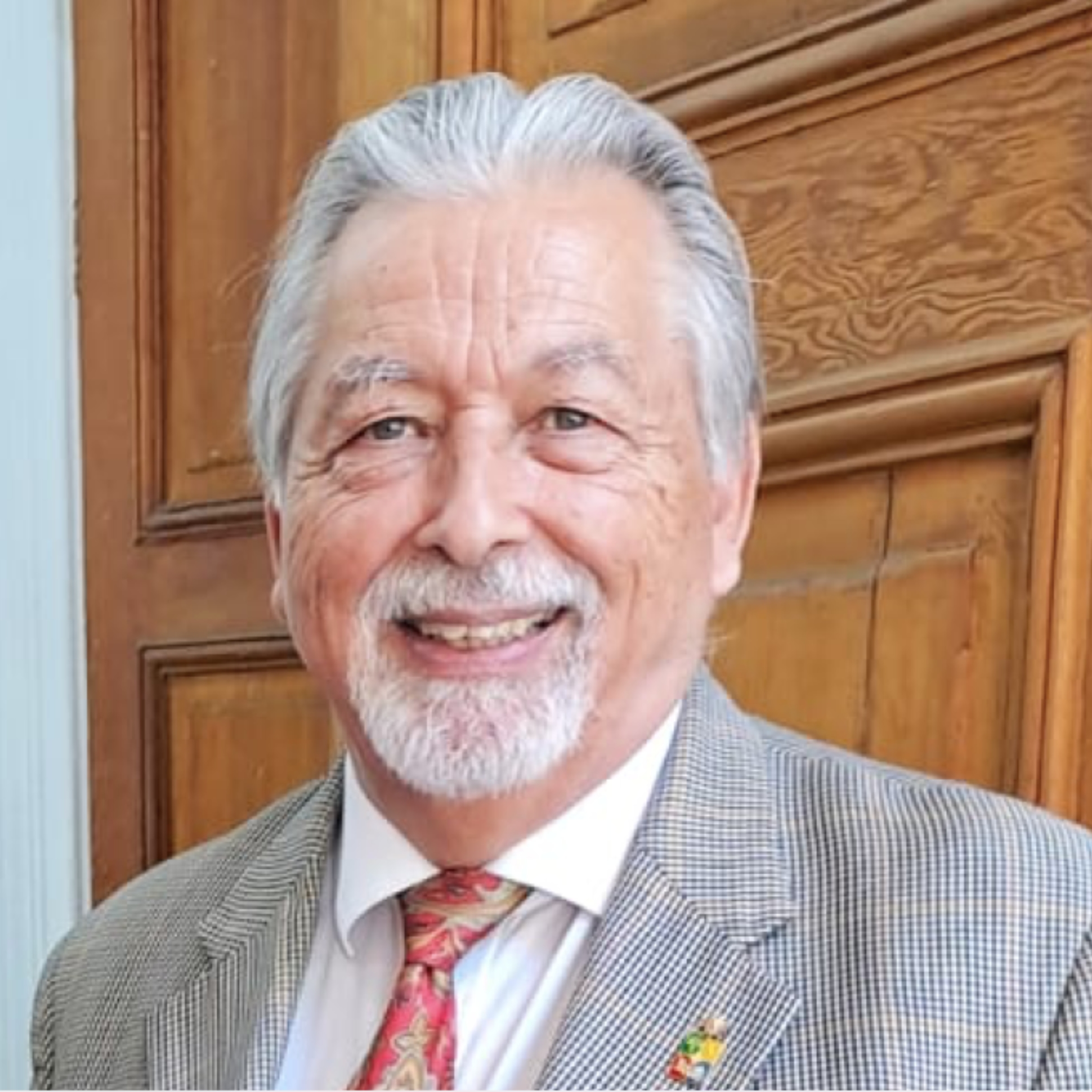 Perfil - Raúl Morales Segura